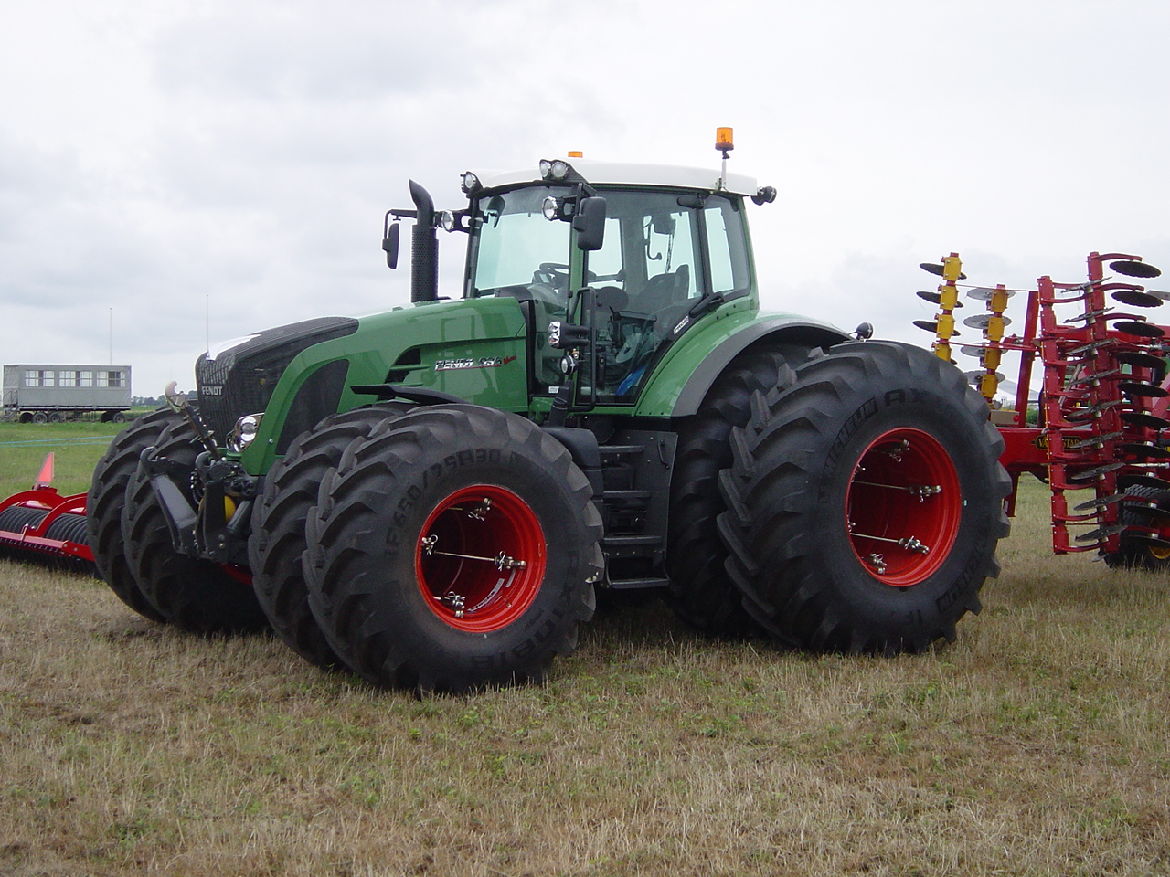 Wheel Solutions (Flotation Wheels, Tractor wheels, duals, rowcrops)